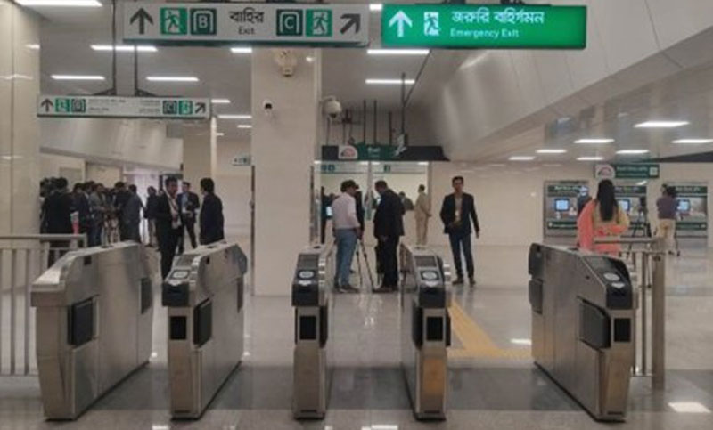 Passengers can buy MRT pass cards from tomorrow