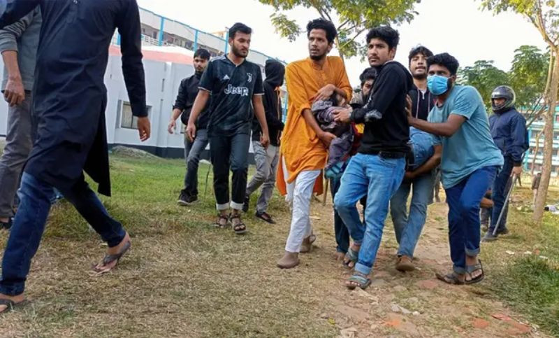 Two Chhatra League groups clash in SAU, 5 injured