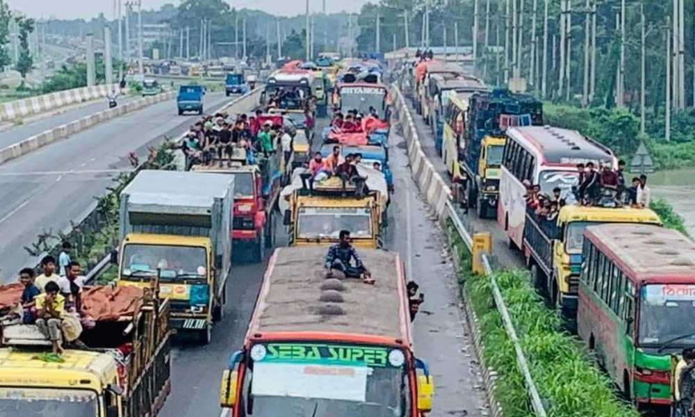 Massive 35 Km traffic Snarl on Bangabandhu Bridge
